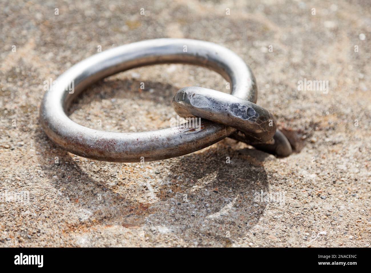 Mooring ring metal concrete hi-res stock photography and images - Alamy