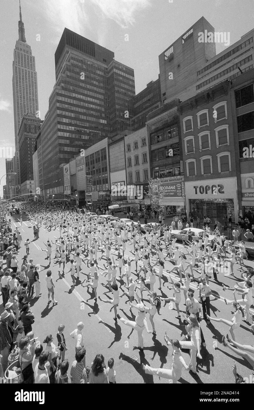 Guinness record setting Tap Dancers dance their way on 34th Street from ...