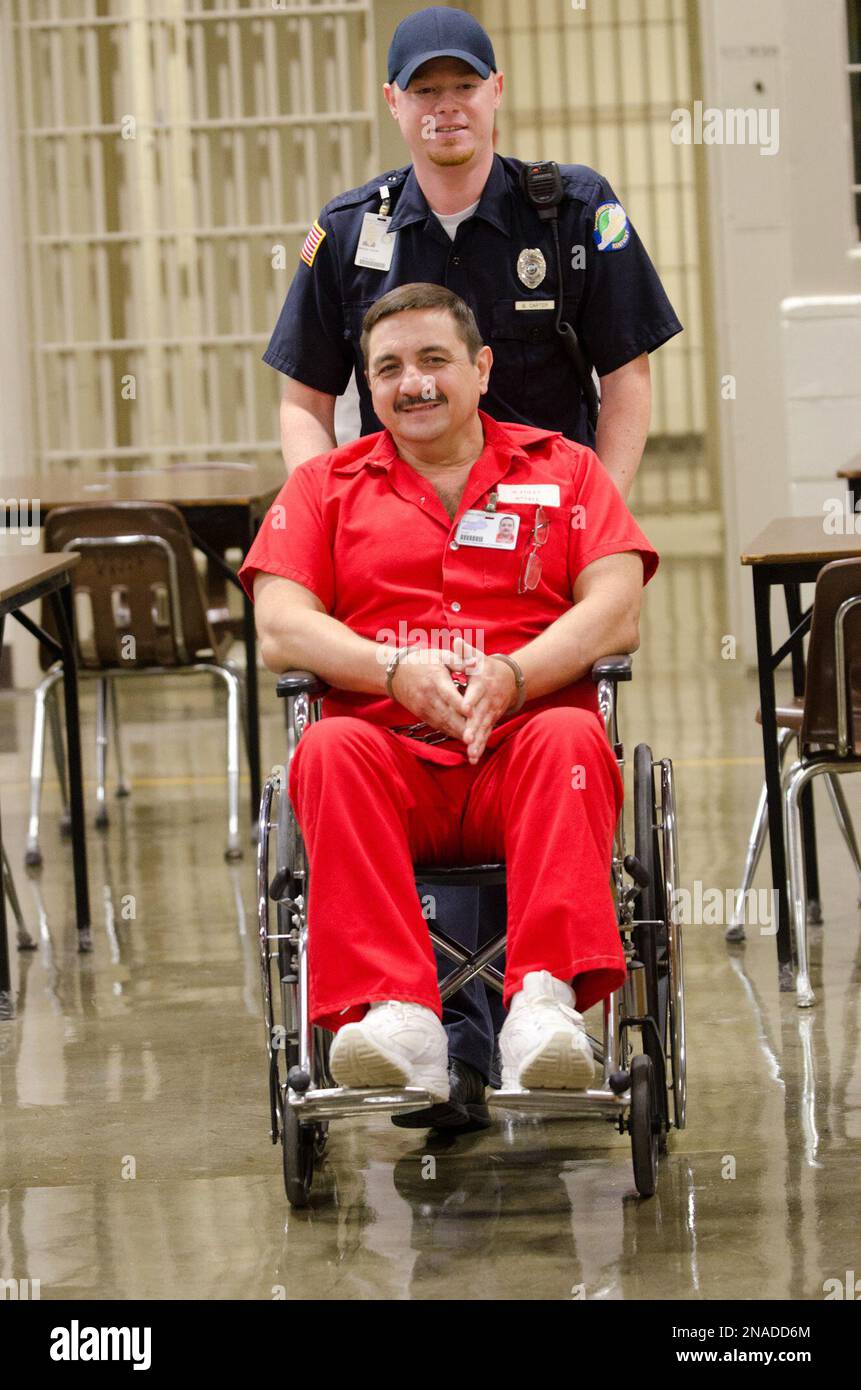 In this Wednesday, Oct. 26, 2011 photo, Kentucky State Penitentiary ...