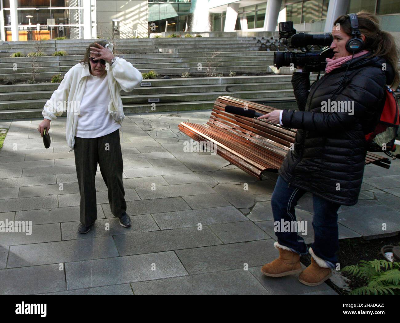 Pam Kohler, left, the mother of Colton Harris-Moore, who is also known ...