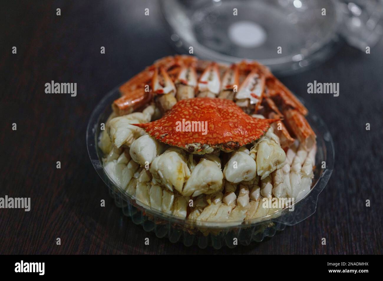 Steamed crab meat from blue crab in package Stock Photo - Alamy