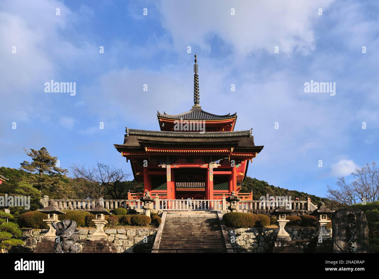 Kiyomizu shrine hi-res stock photography and images - Alamy
