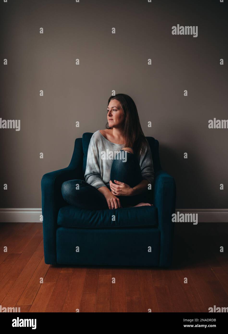 One chair empty room hi-res stock photography and images - Alamy