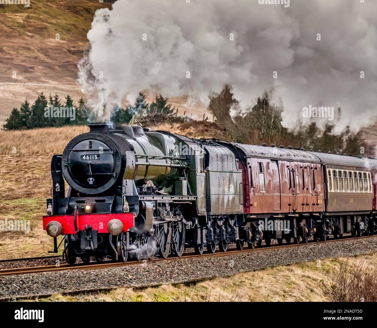This is the LMS Royal Scot Class 7P 4-6-0 46115 Scots Guardsman steam ...