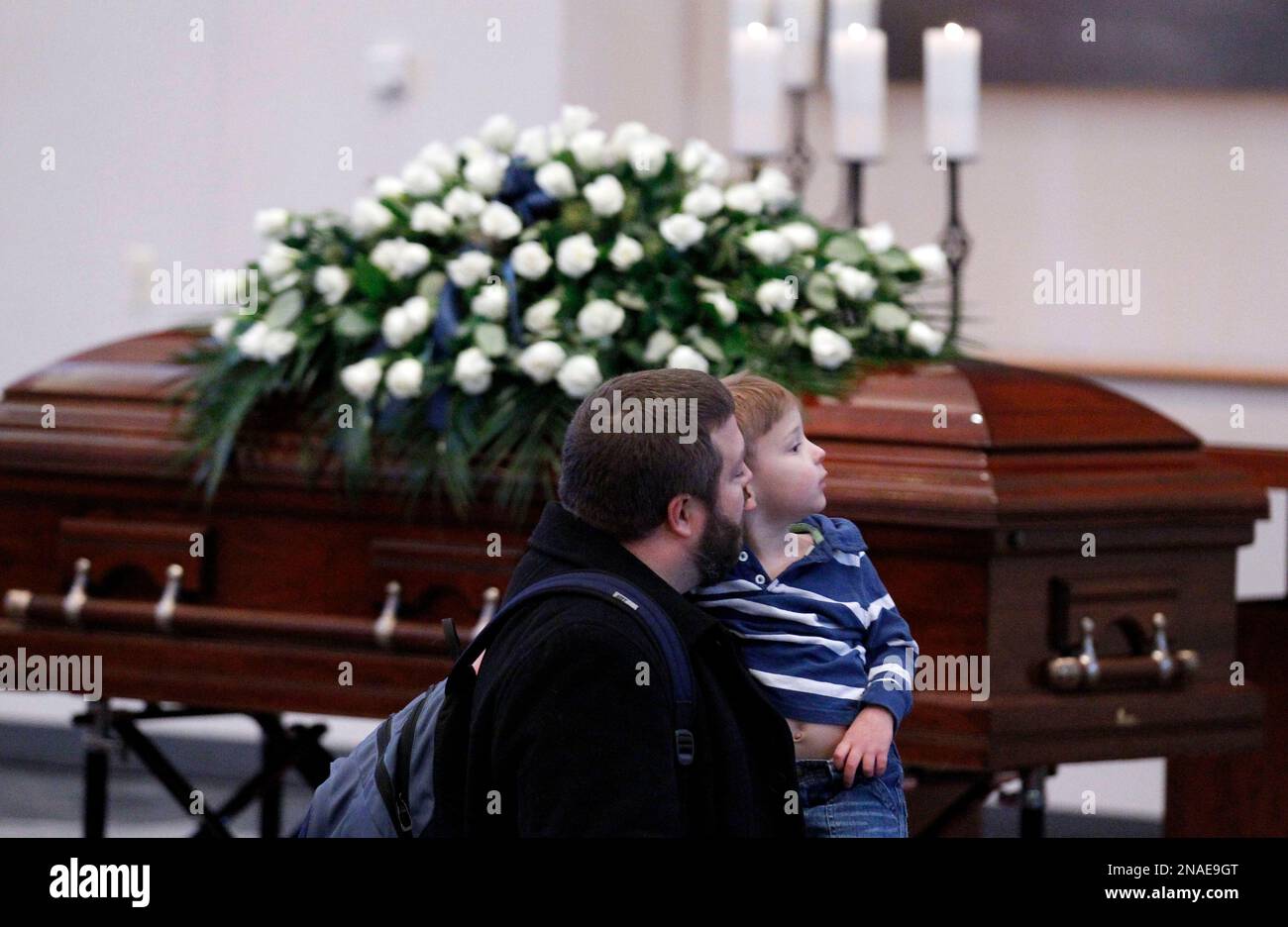 Mourners file through the Pasquerilla Spiritual Center on the Penn ...