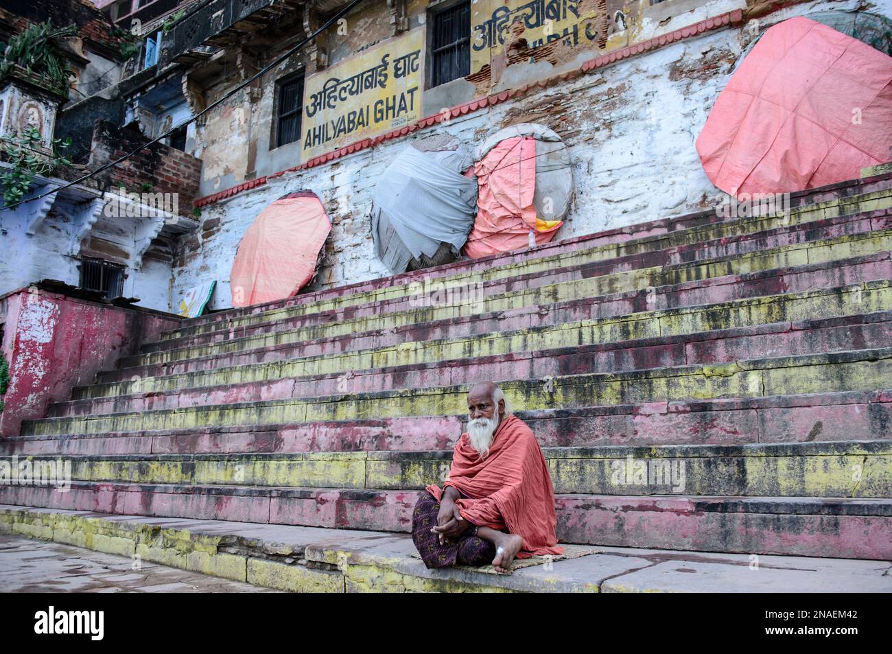 Sadhu sitting on ganges hi-res stock photography and images - Alamy