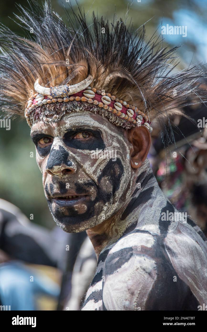 Bone men from Minima Village in Chimbu province, doing the Omo Masalai ...