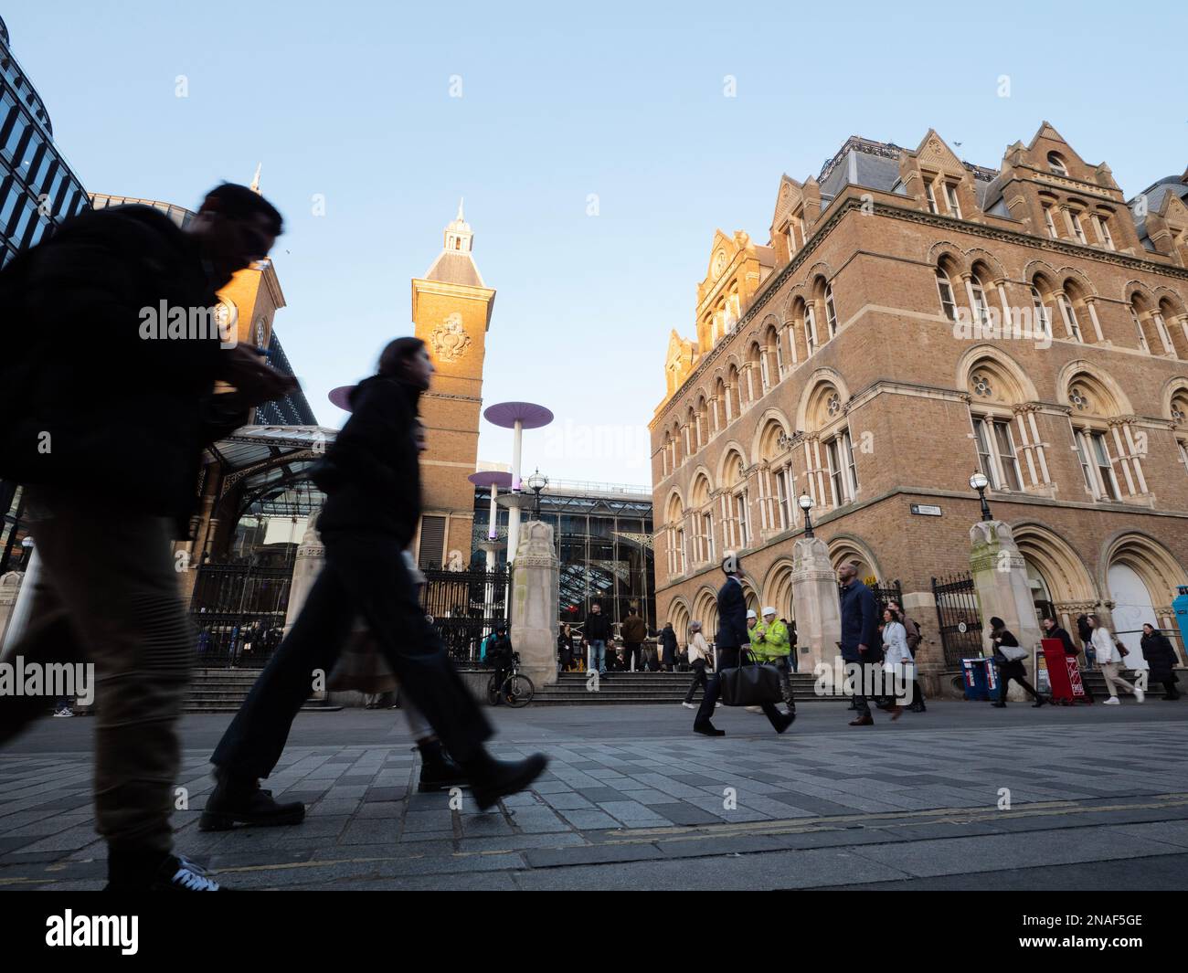 Clock tower liverpool street station hi-res stock photography and ...