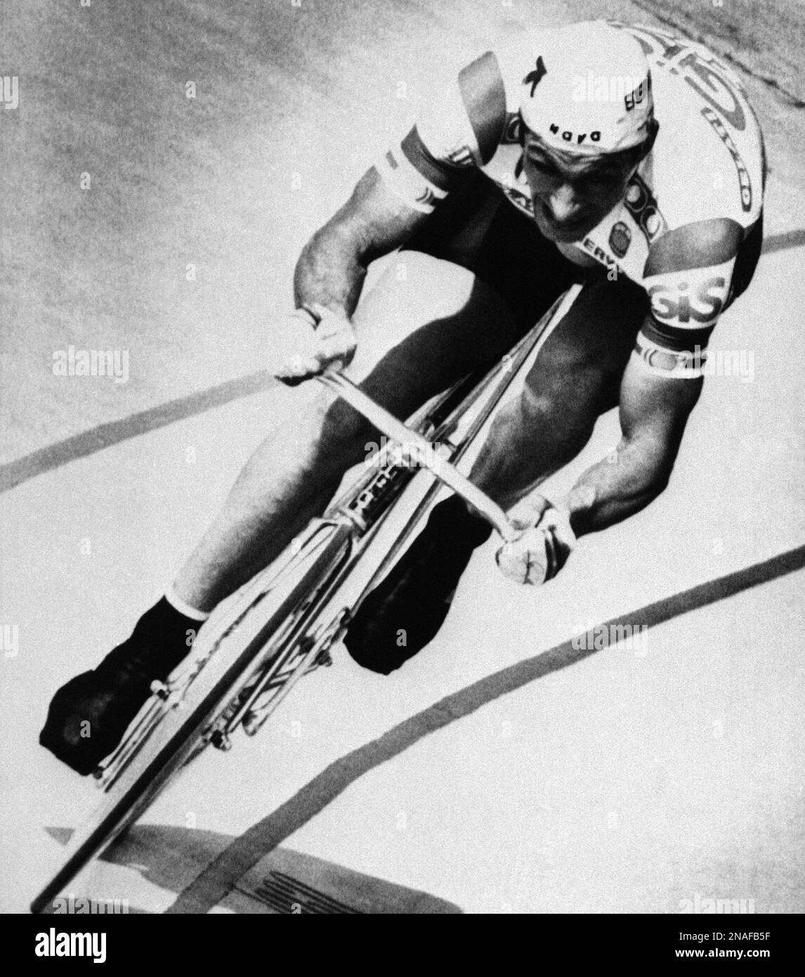 Italian cyclist Francesco Moser rounds the final turn of his record ...