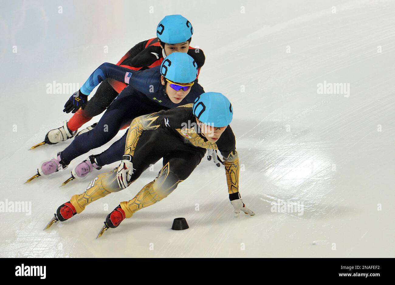 China's Lu Xiucheng , rear, Thomas Insuk Hong of the United States ...