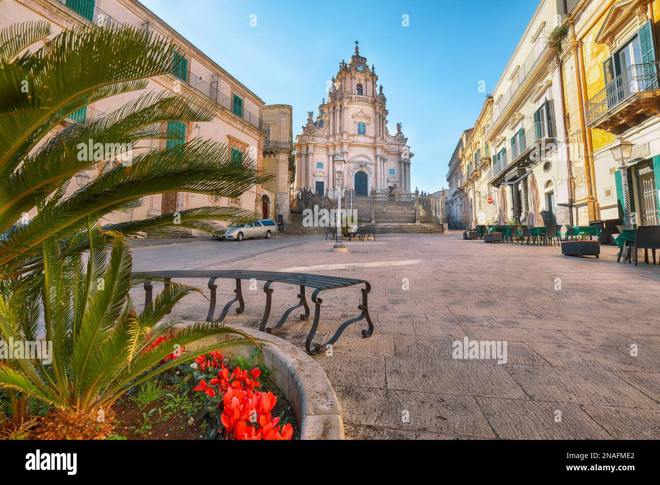 Amazing view on baroque Saint George cathedral of Modica and Duomo ...