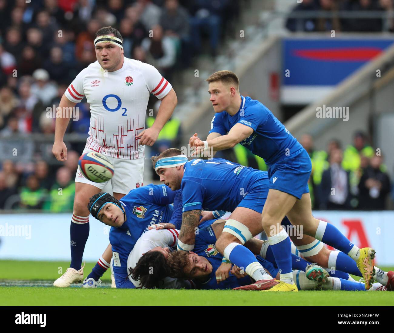 L-R England's Jamie George and Stephen Varney of Italy(Gloucester ...