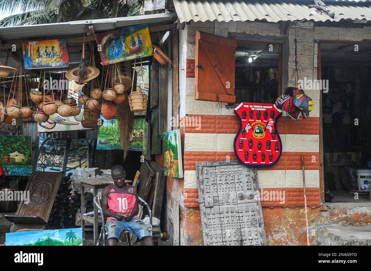 A African souvenir art and craft shop located around the Mamba beach in ...