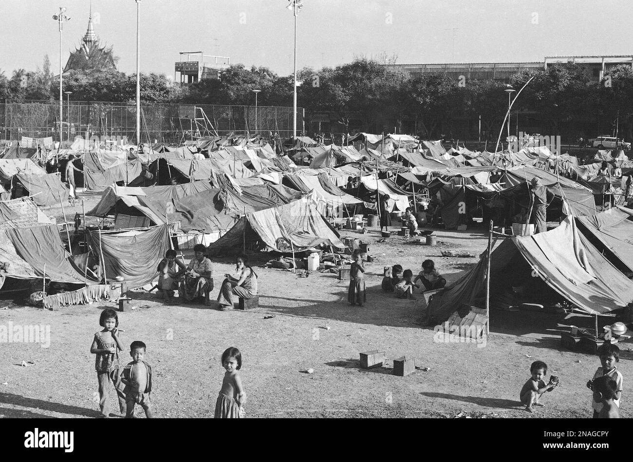This refugee camp has been set up on the grounds of a pagoda in Phnom ...