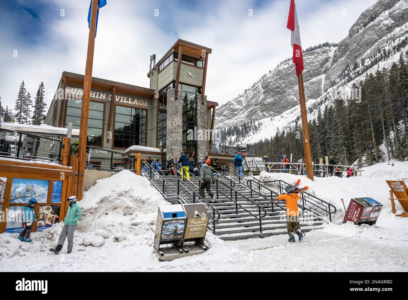 Sunshine park ski banff hi-res stock photography and images - Alamy
