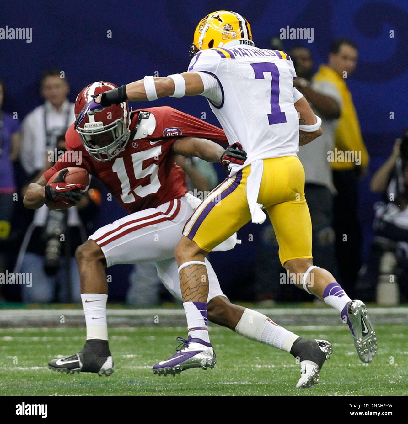 Alabama's Darius Hanks (15) catches a pass in front of LSU's Tyrann ...