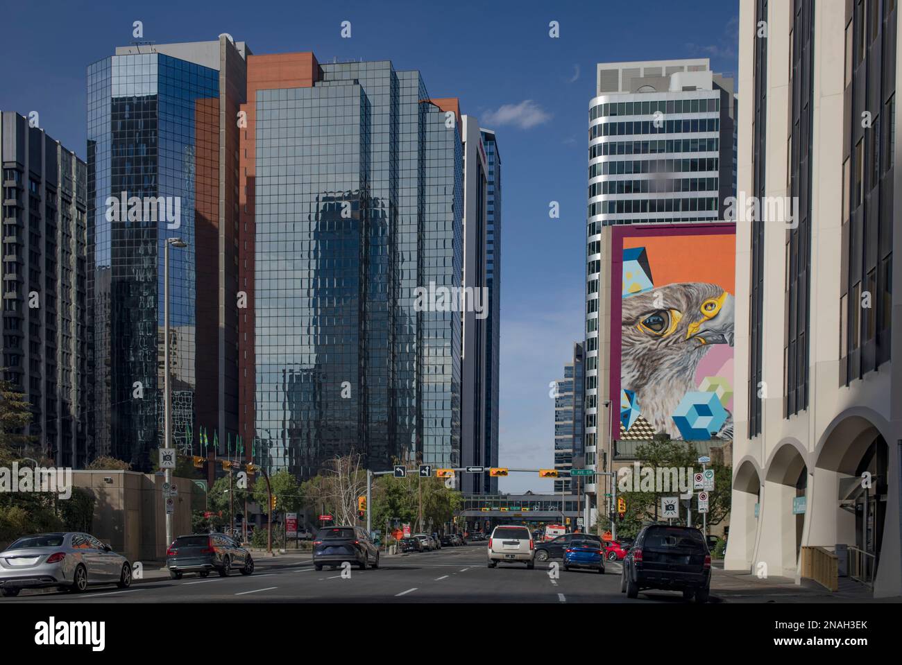 Street scene in downtown calgary hi-res stock photography and images ...