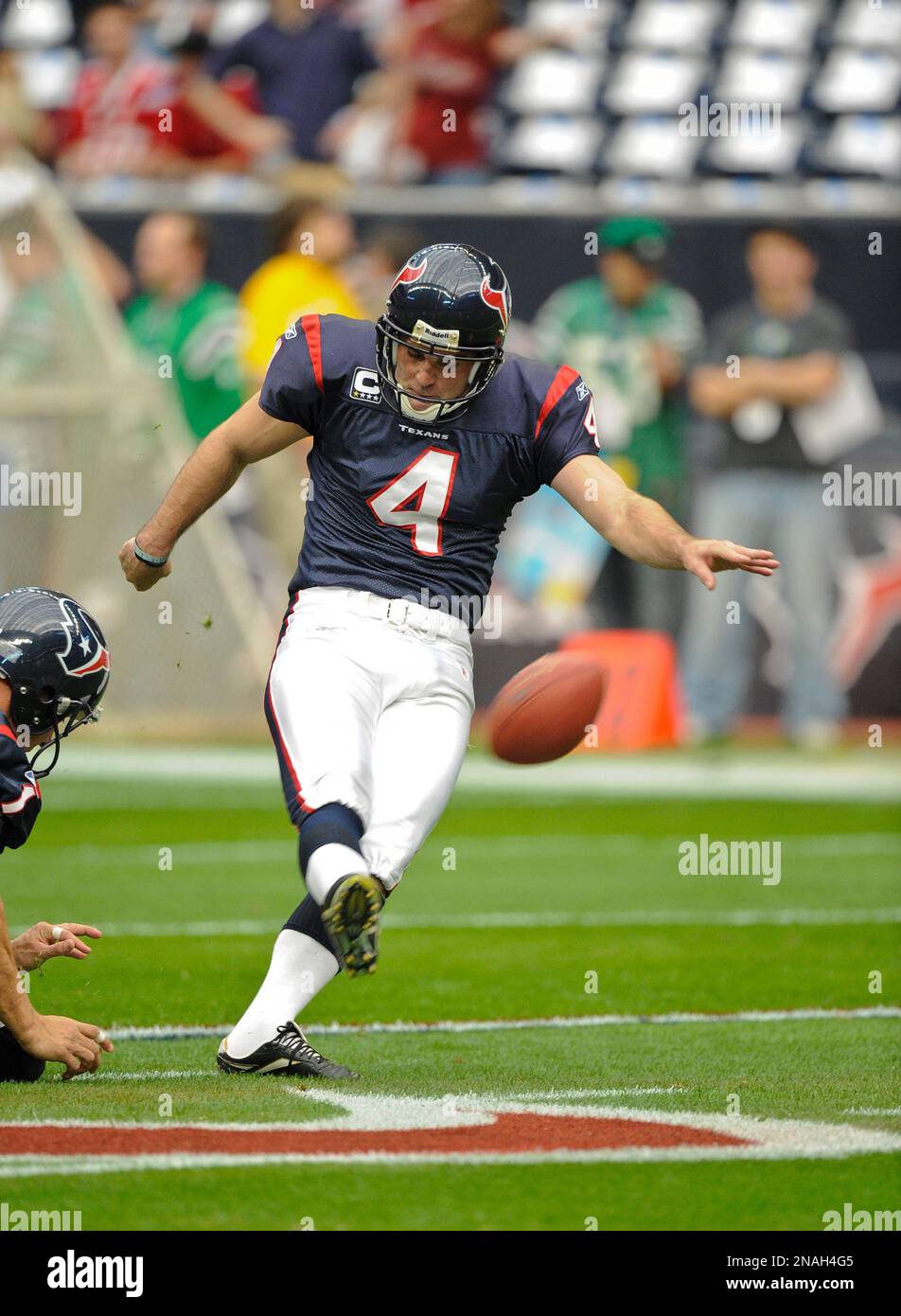 Houston Texans kicker Neil Rackers before an NFL wild card playoff ...