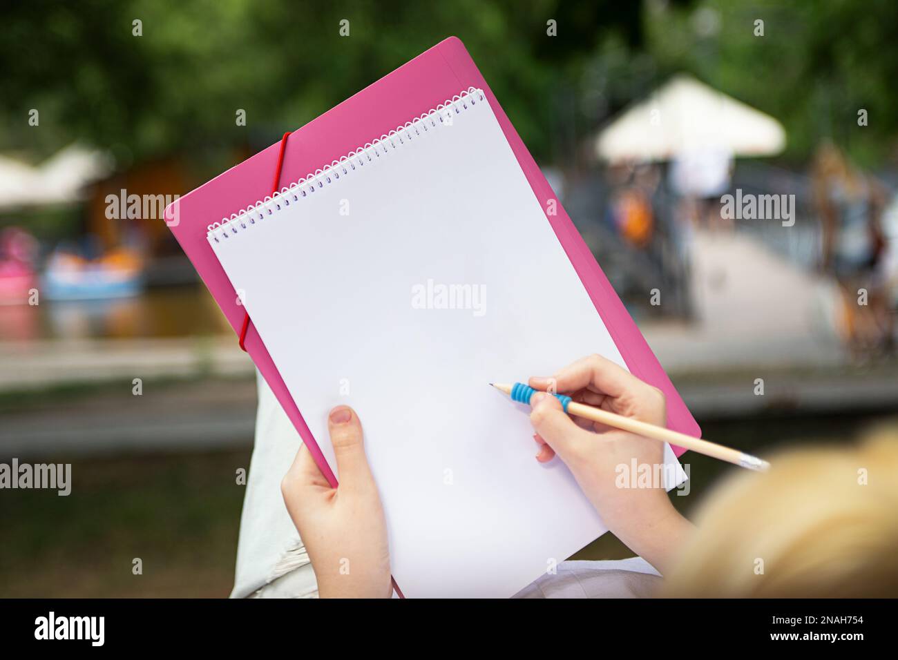 Anonymous drawing hi-res stock photography and images - Alamy