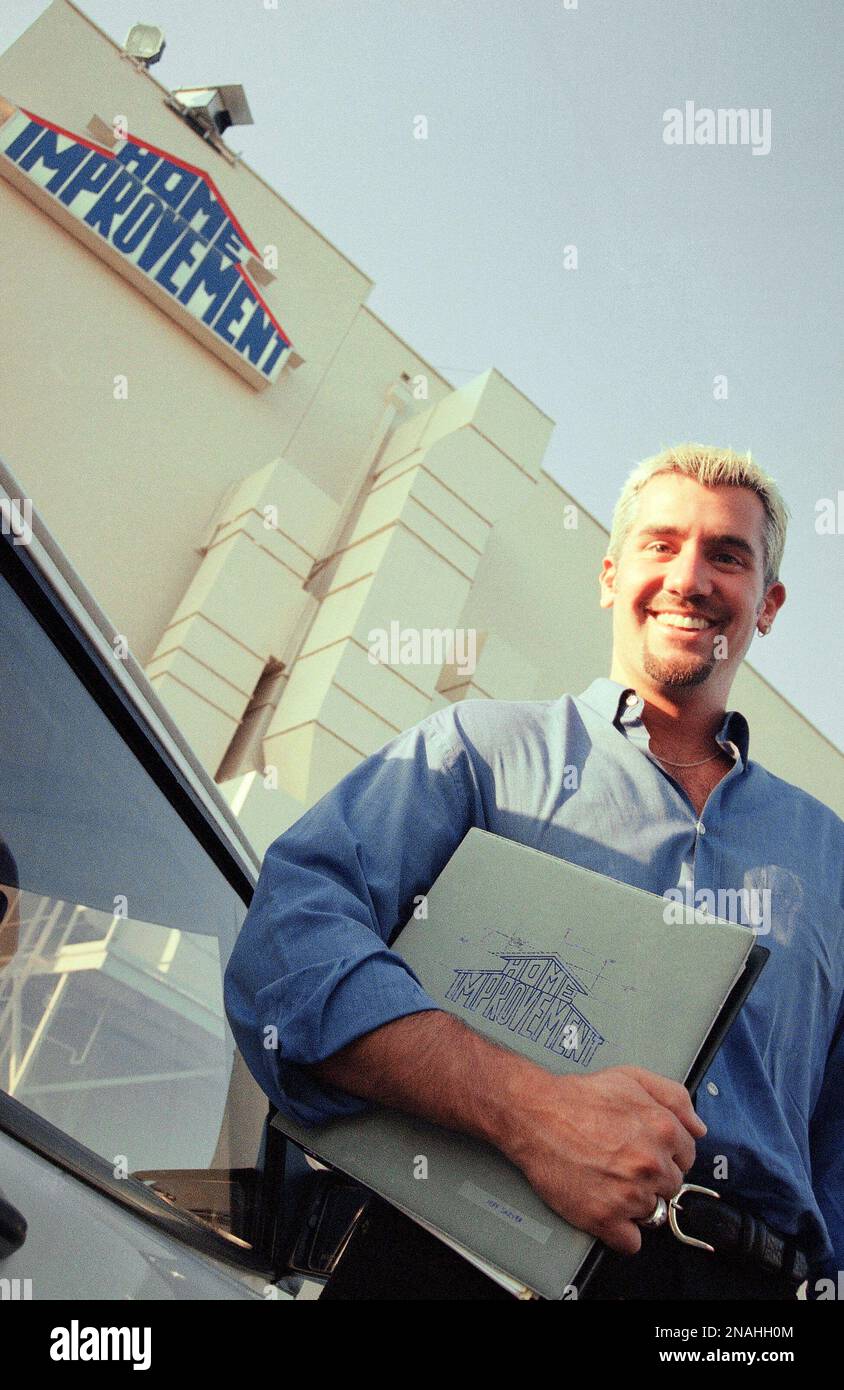 "Home Improvement" associated producer Jeff Sarver shown on the set in ...