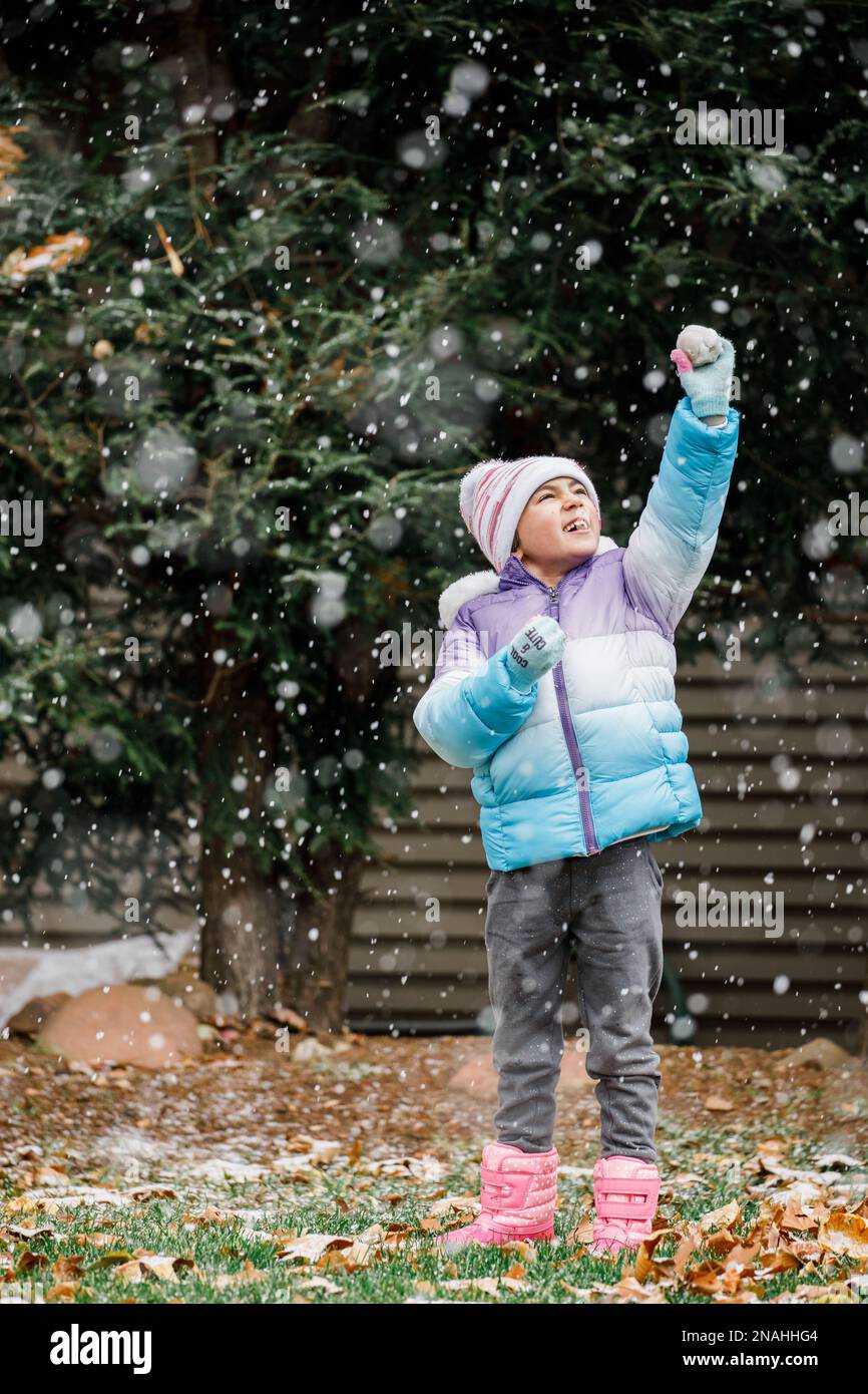 Shivering cold snow child hi-res stock photography and images - Alamy