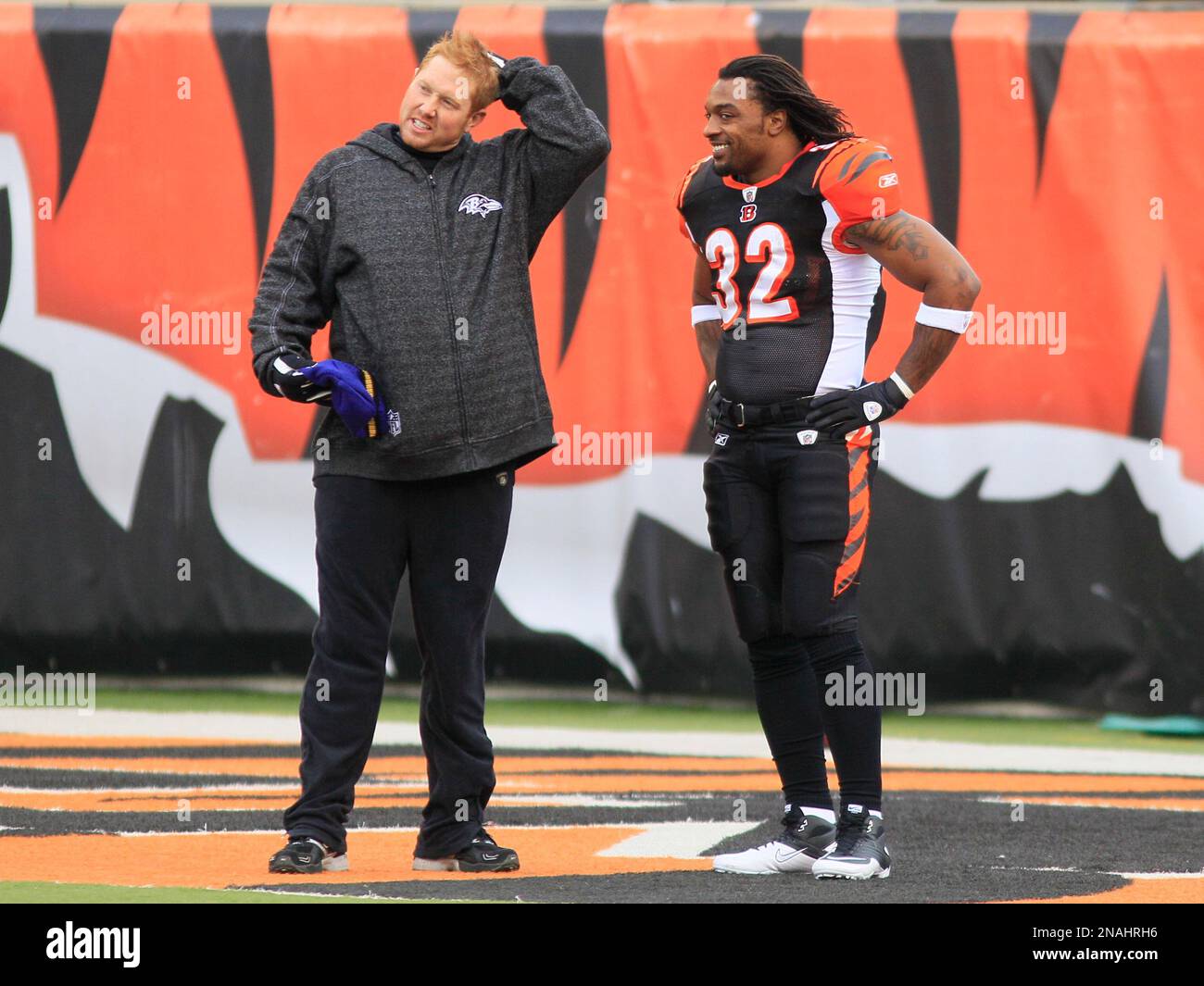 Baltimore Ravens place kicker Shayne Graham talks with Cincinnati ...