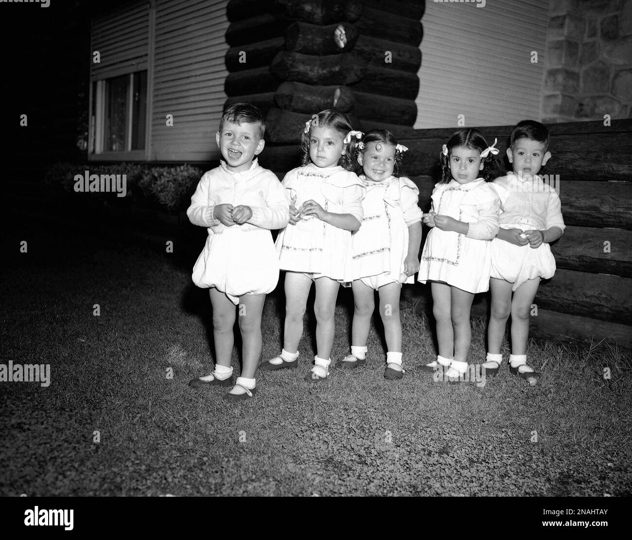 The Diligenti quintuplets at their summer home in Mar del Plata ...