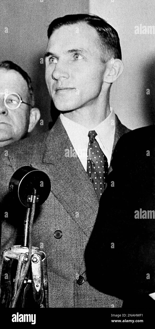 Bruno Richard Hauptmann in the library of the court at Flemington, New ...