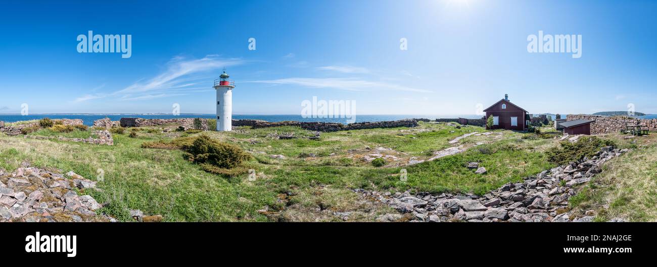 An old lighthouse on Gustavsvärn island, Hanko, Finland, Europe, EU ...