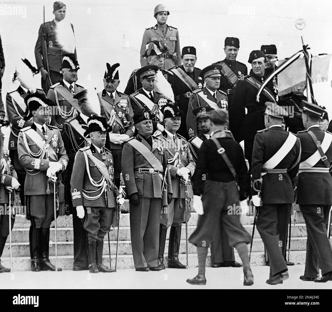 King Victor Emmanuel, Benito Mussolini and other prominent Italians ...