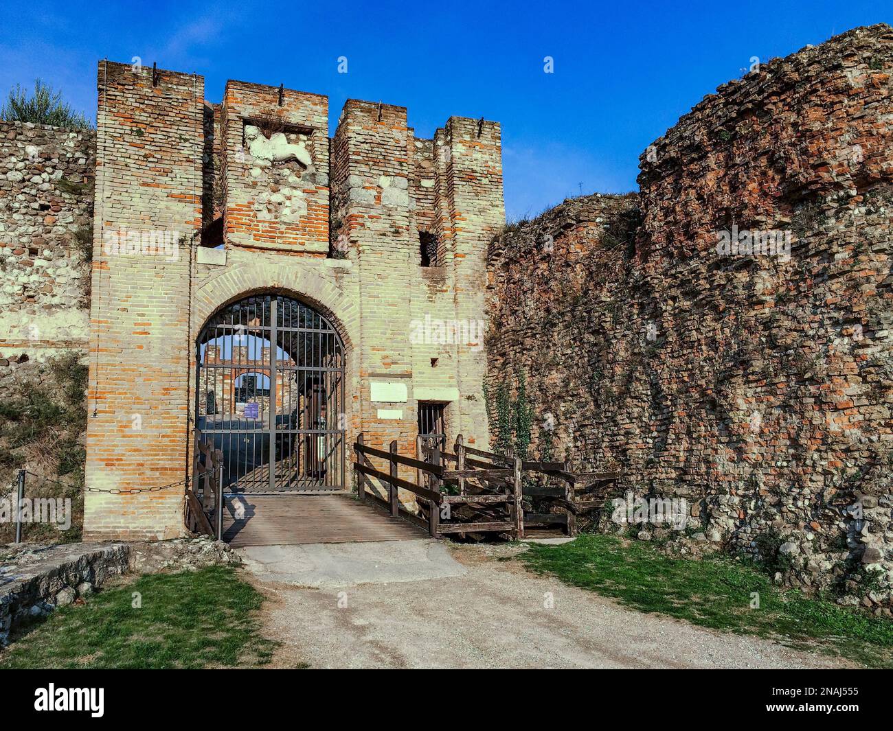 Castle gate Entrance to historic castle Castello Rocca di Lonato ...