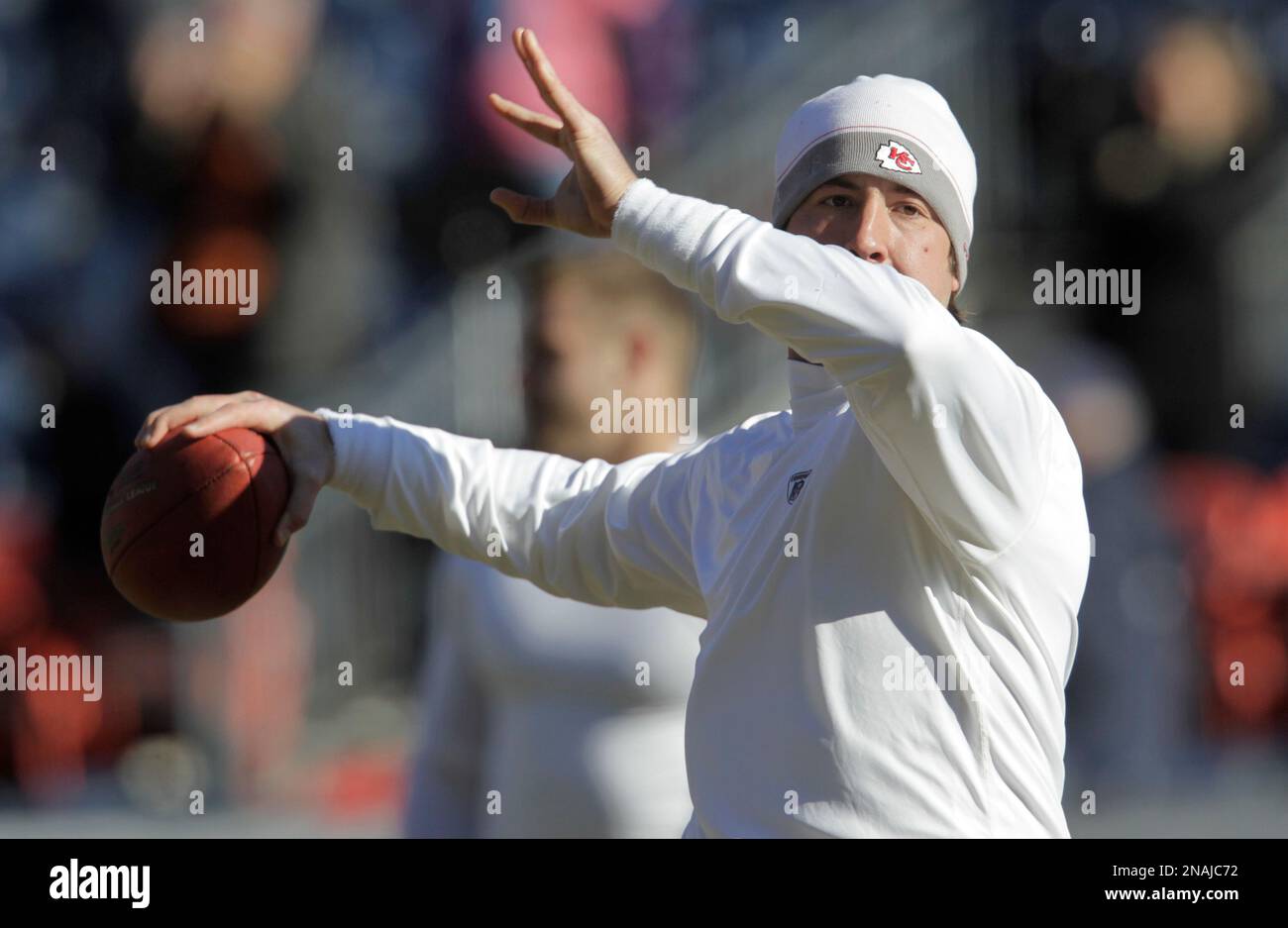 Kansas City Chiefs quarterback Kyle Orton (8) warms up before playing ...