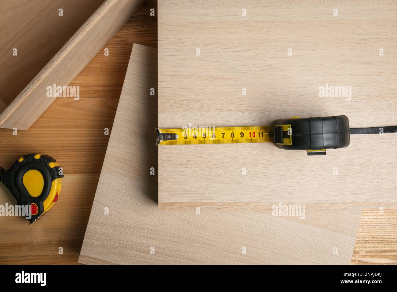 Flat surface measurement hi-res stock photography and images - Alamy