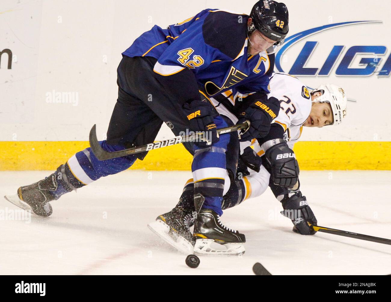 St. Louis Blues' David Backes, left, and Nashville Predators' Jordin ...