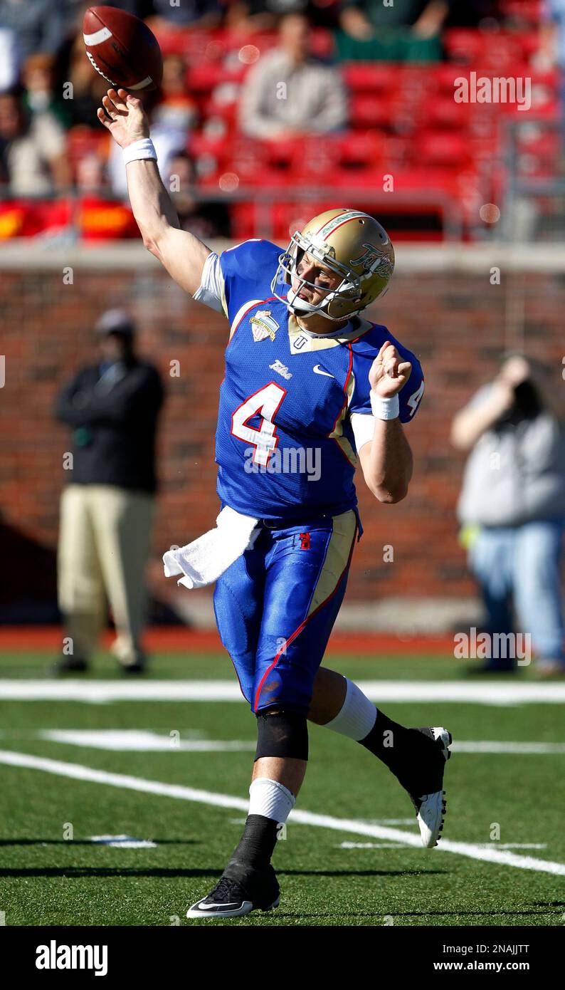 Tulsa quarterback G.J. Kinne (4) throws a pass during the first half of ...