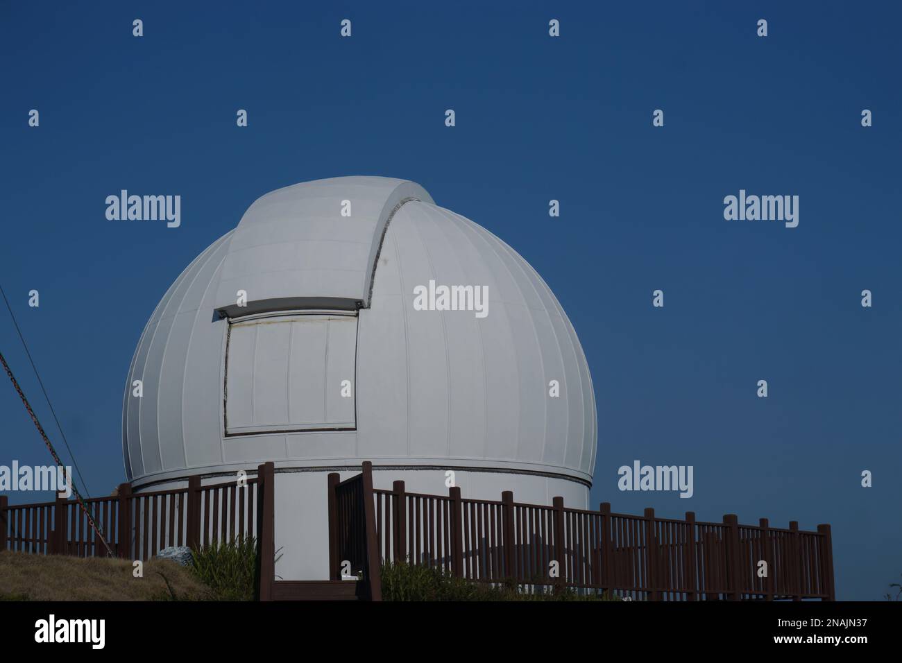 The dome of the Shenzhen observatory Stock Photo - Alamy