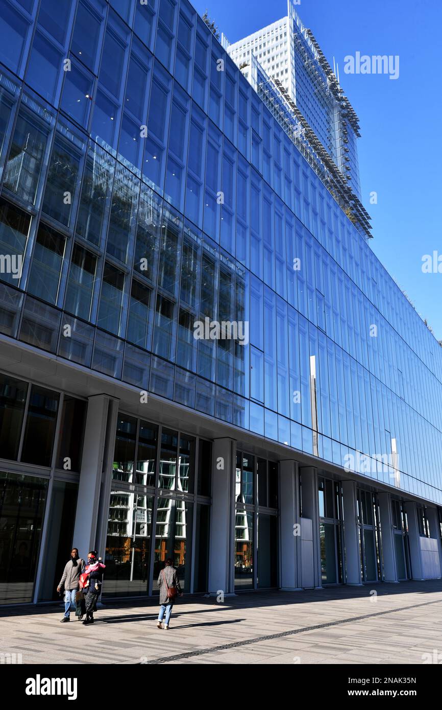 Palais de Justice - TGI de Paris by Renzo Piano architect - Paris 17 ...
