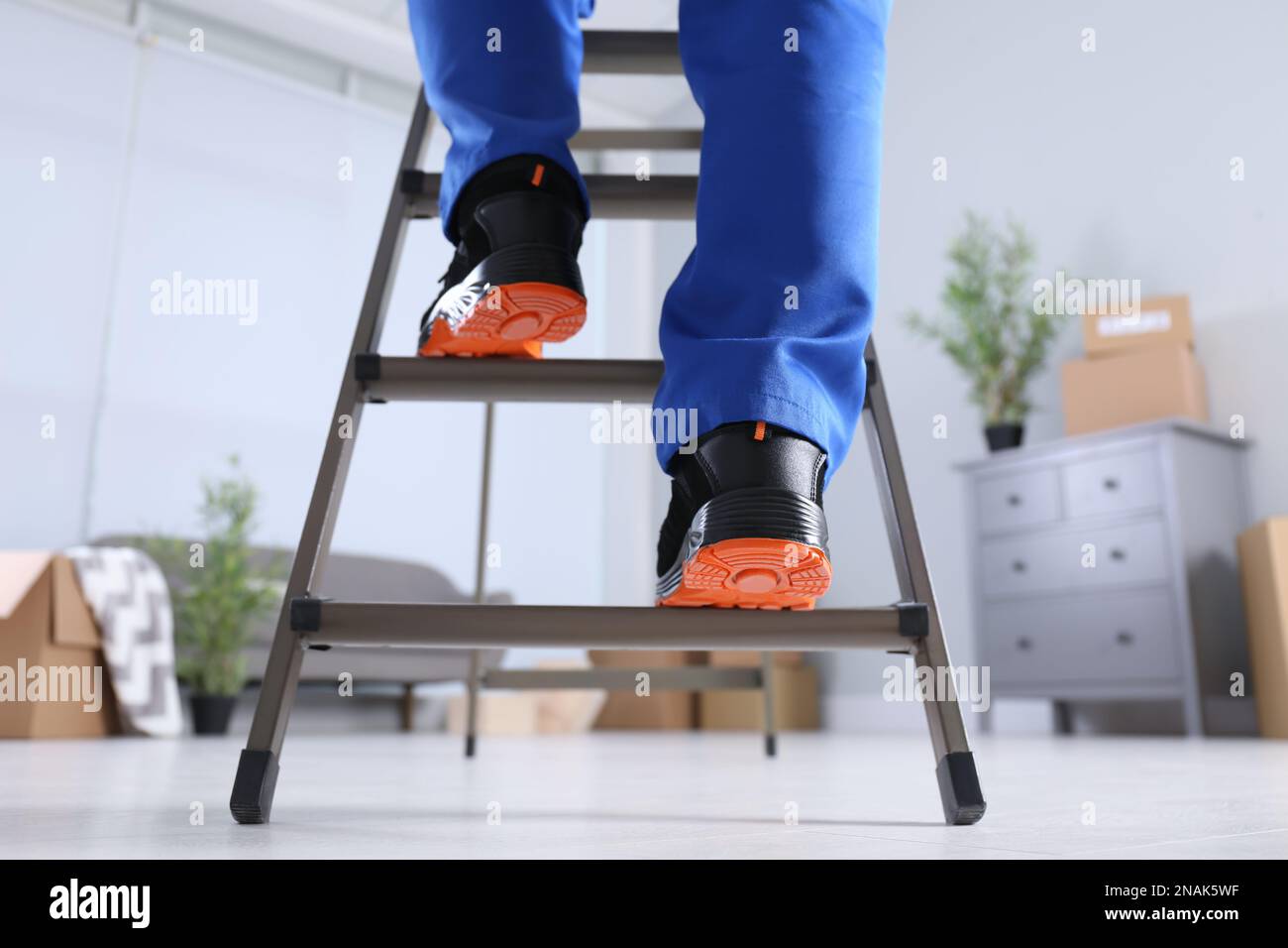 Step ladder accident hi-res stock photography and images - Alamy