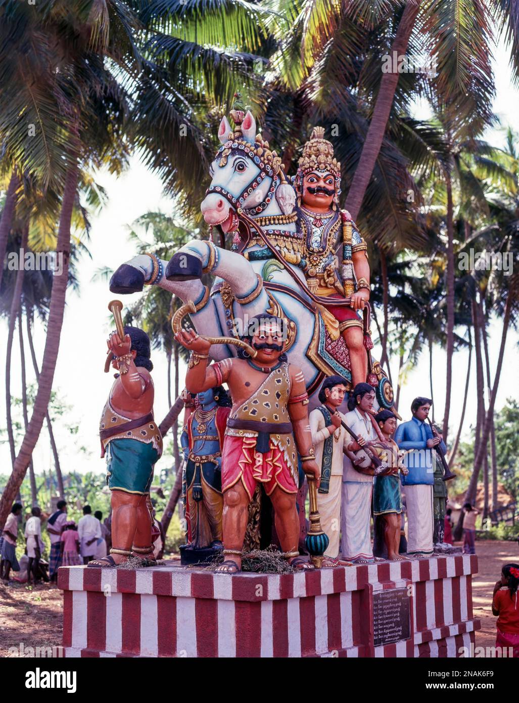 Equestrial Statue of muniyandi (Guardian Deity) at Alanganallur near ...