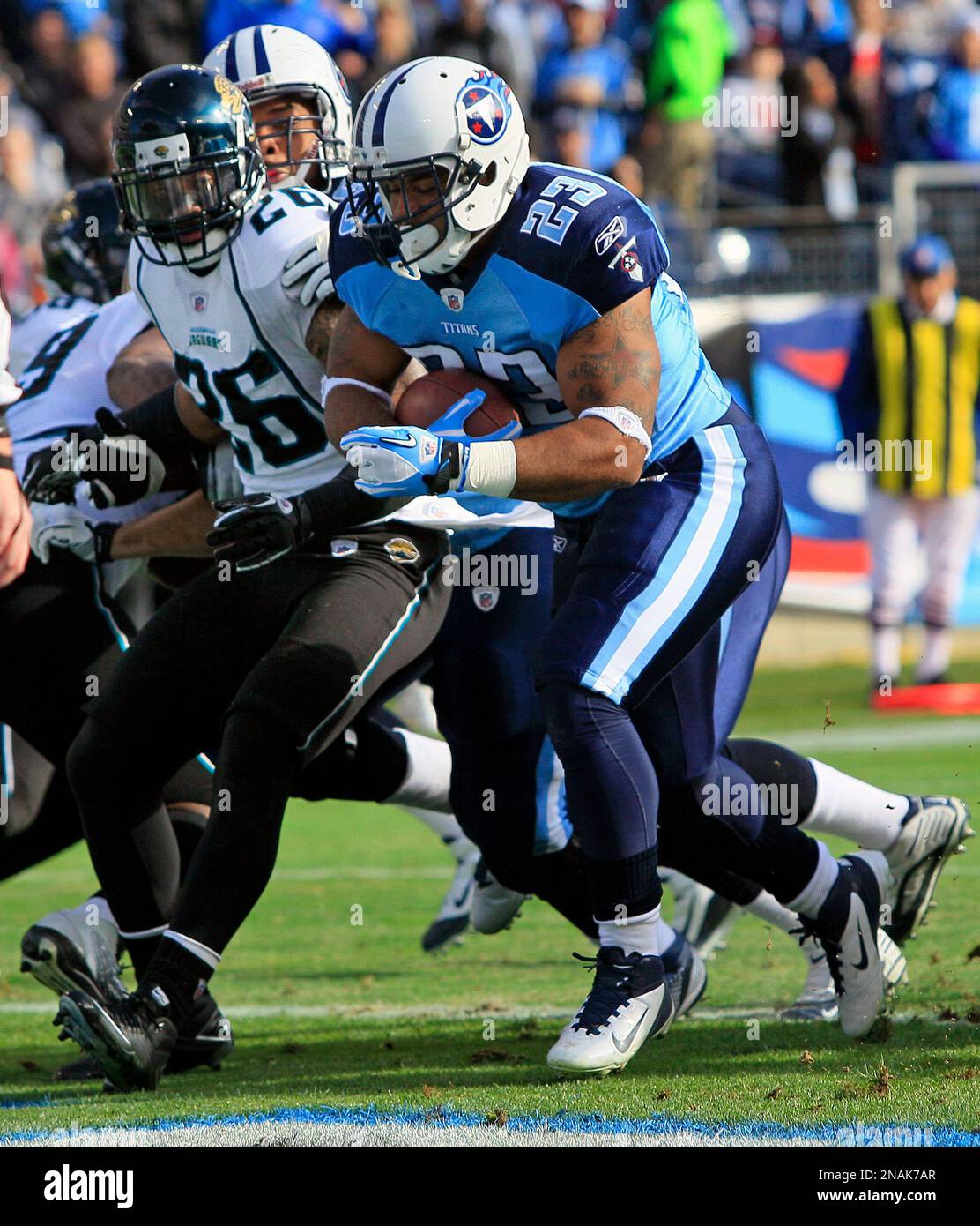 Tennessee Titans running back Jamie Harper (23) scores a touchdown on a ...