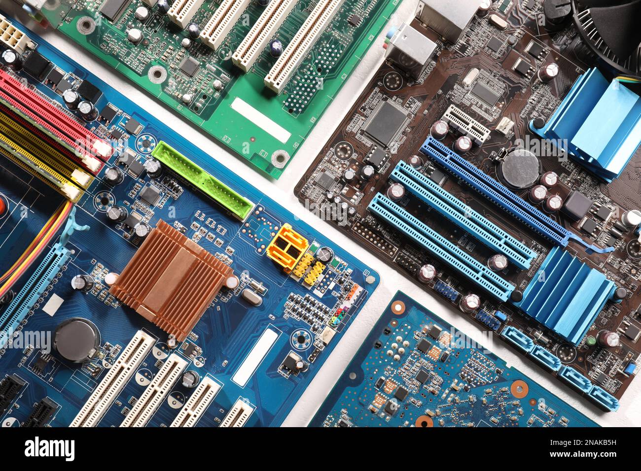Computer motherboards hi-res stock photography and images - Alamy