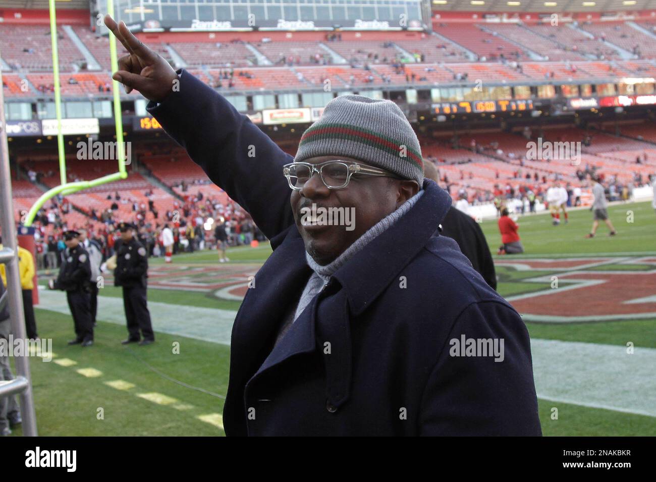 Comedian Cedric the Entertainer is shown before an NFL football game ...