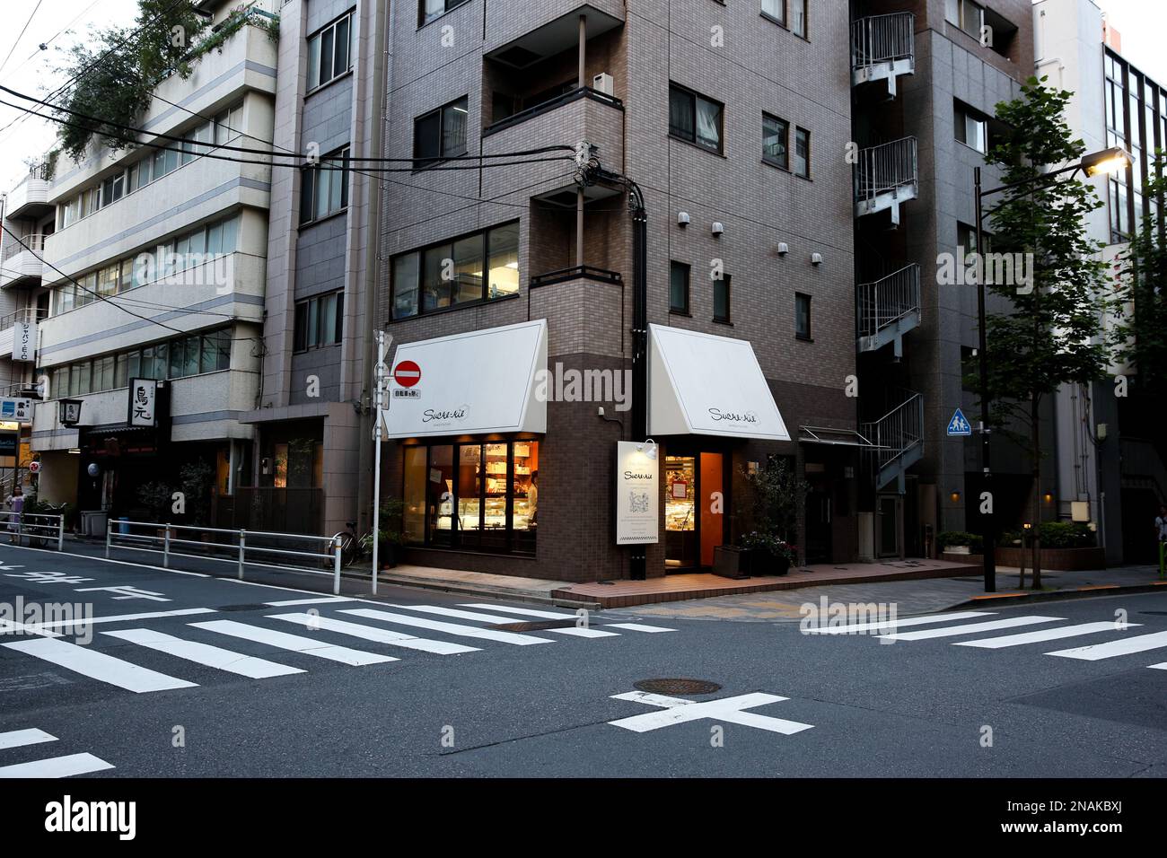 Corner bakery hi-res stock photography and images - Alamy