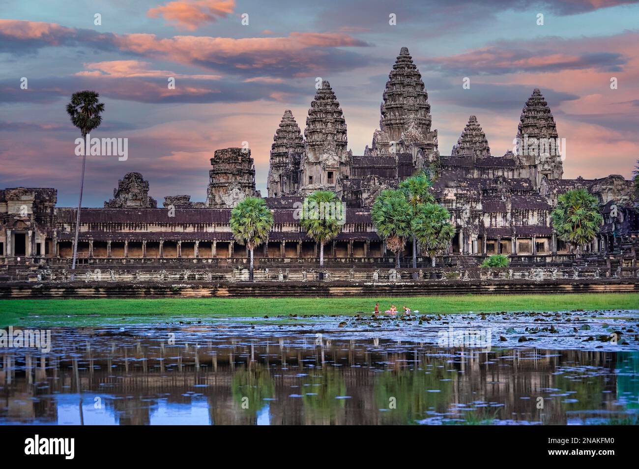 Angkor Wat temple at sunset. Siem Reap. Cambodia Stock Photo - Alamy