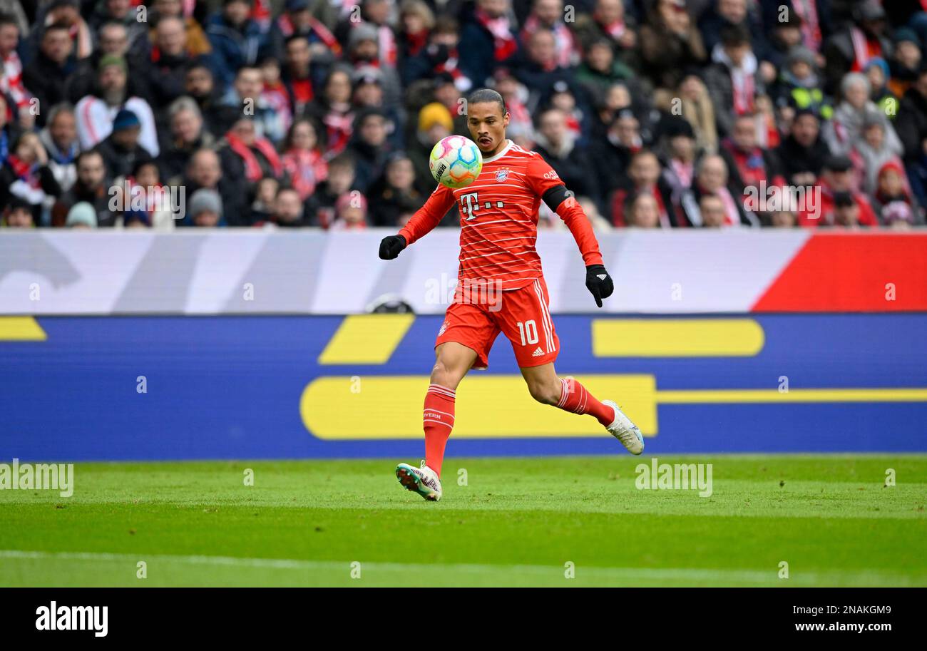 Leroy Sane, FC Bayern Munich FCB (19) on the ball, Allianz Arena ...
