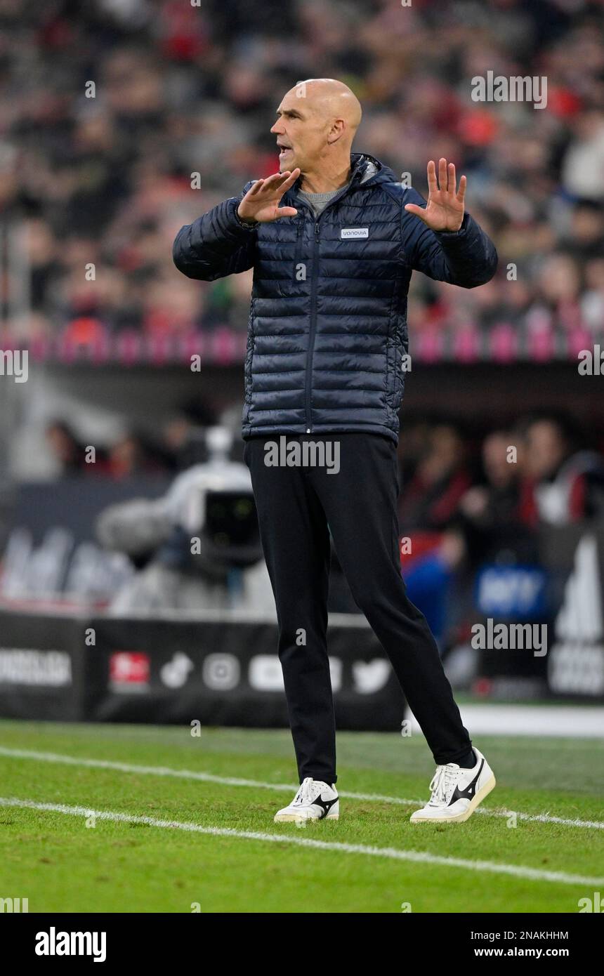 Coach Thomas Letsch VfL Bochum BOC on the sidelines, gesture, gesture ...