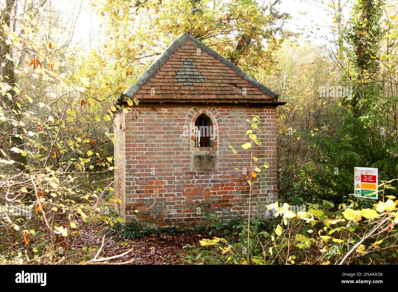Jessops well surrey hi-res stock photography and images - Alamy