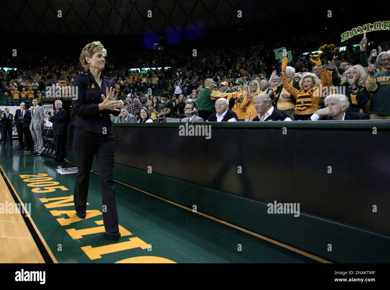 Baylor head coach Kim Mulkey during an NCAA college basketball game ...