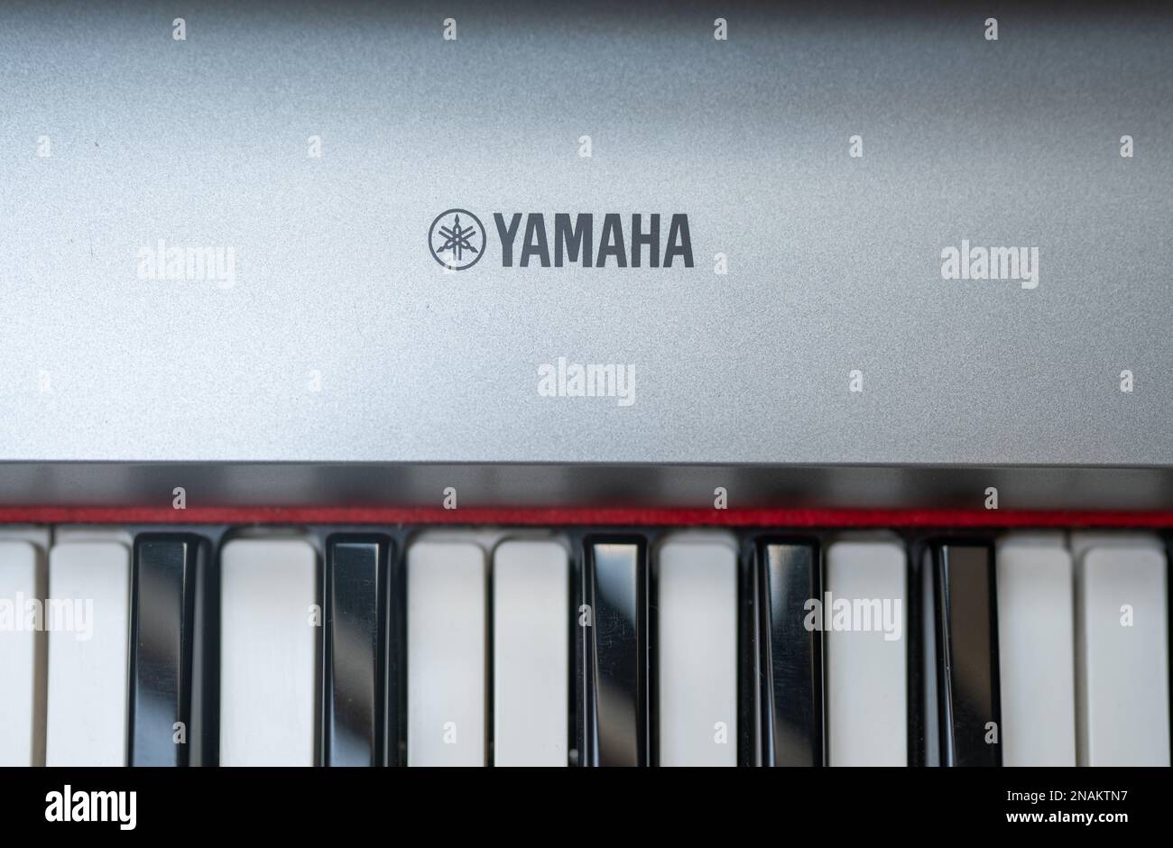 Yamaha piano hi-res stock photography and images - Alamy