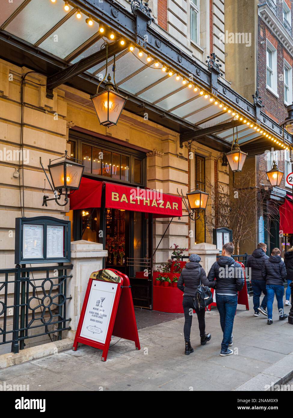 London balthazar french restaurant hi-res stock photography and images ...